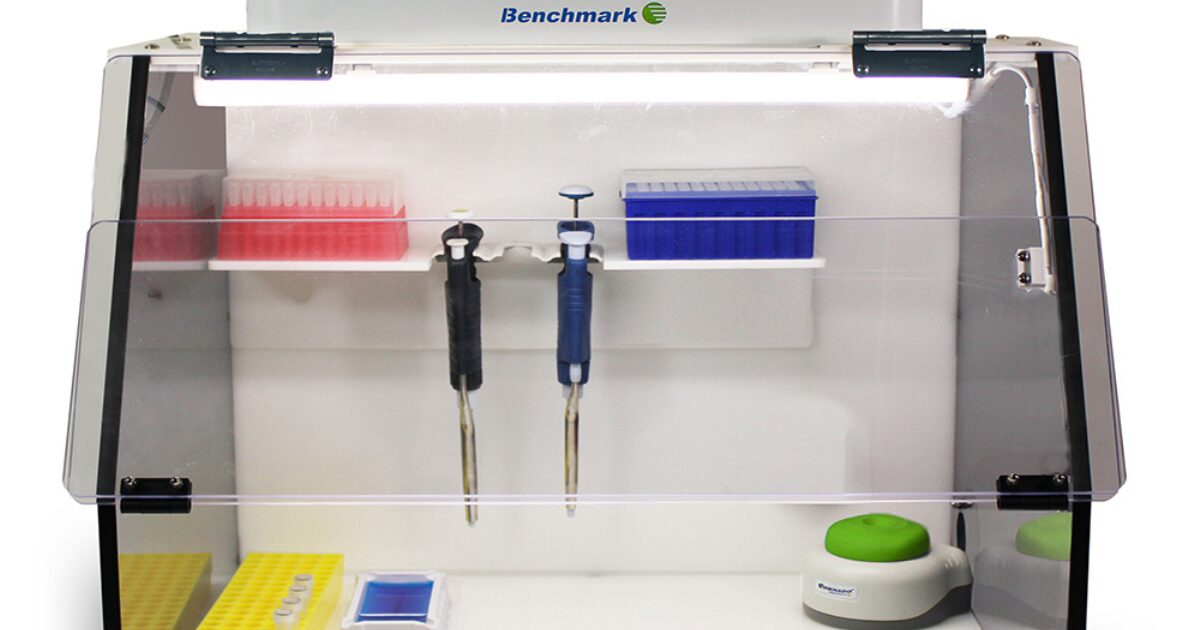 diaago | Benchmark Scientific SureAir™ PCR Workstation - diaago